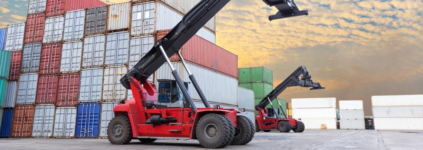Safely Move Heavy Equipment with Transportation Tips - Ready Machinery ...